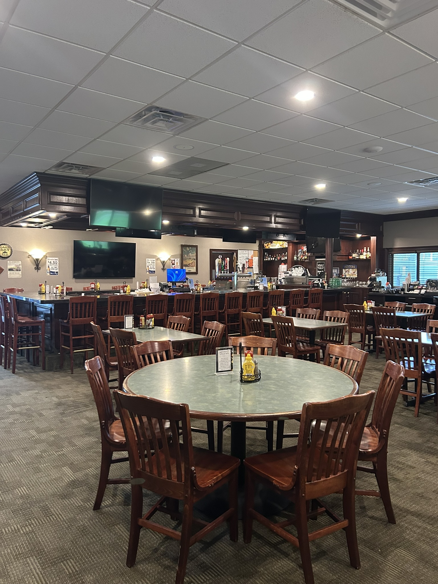 Tavern on Ten - Northampton Valley Country Club